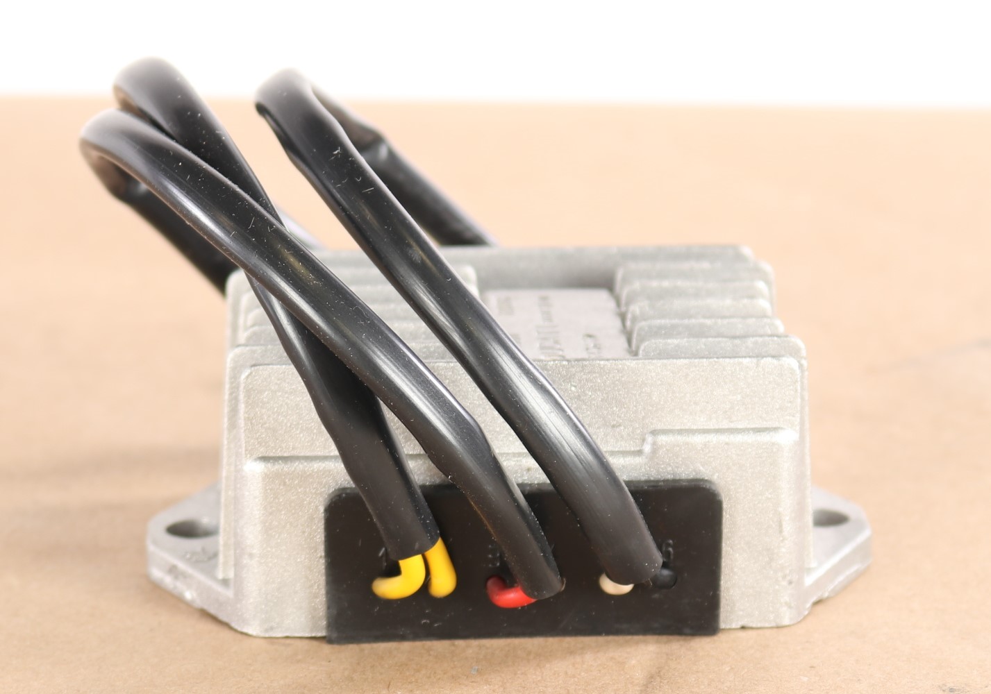 Voltage Regulator 12v