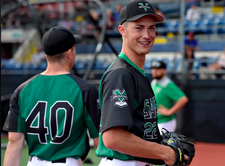 Déjà un honneur pour le lanceur Christopher Pouliot - JacquesLanciault ...