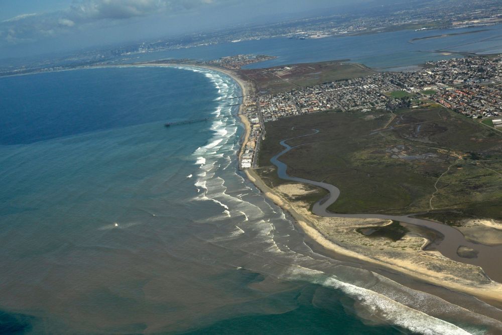 Coastal Water Pollution Transfers to the Air in Sea Spray Aerosol and ...