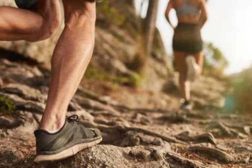 How Runners Stay Upright on Uneven Terrain | Current Science Daily