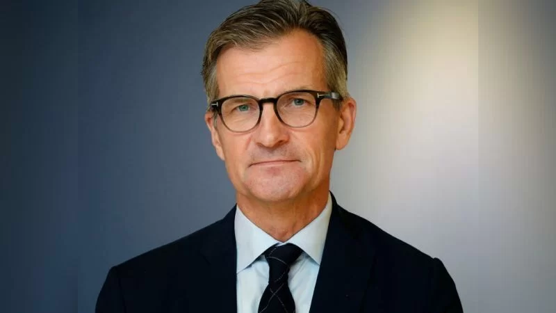 Riksbank says cash still has an important role, despite rapidly ...