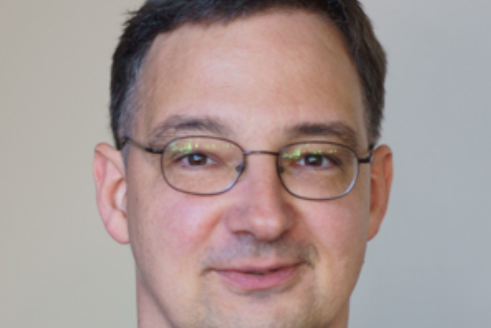 UH Lab Produces Building Blocks To DNA And RNA In Deep Space | Current ...