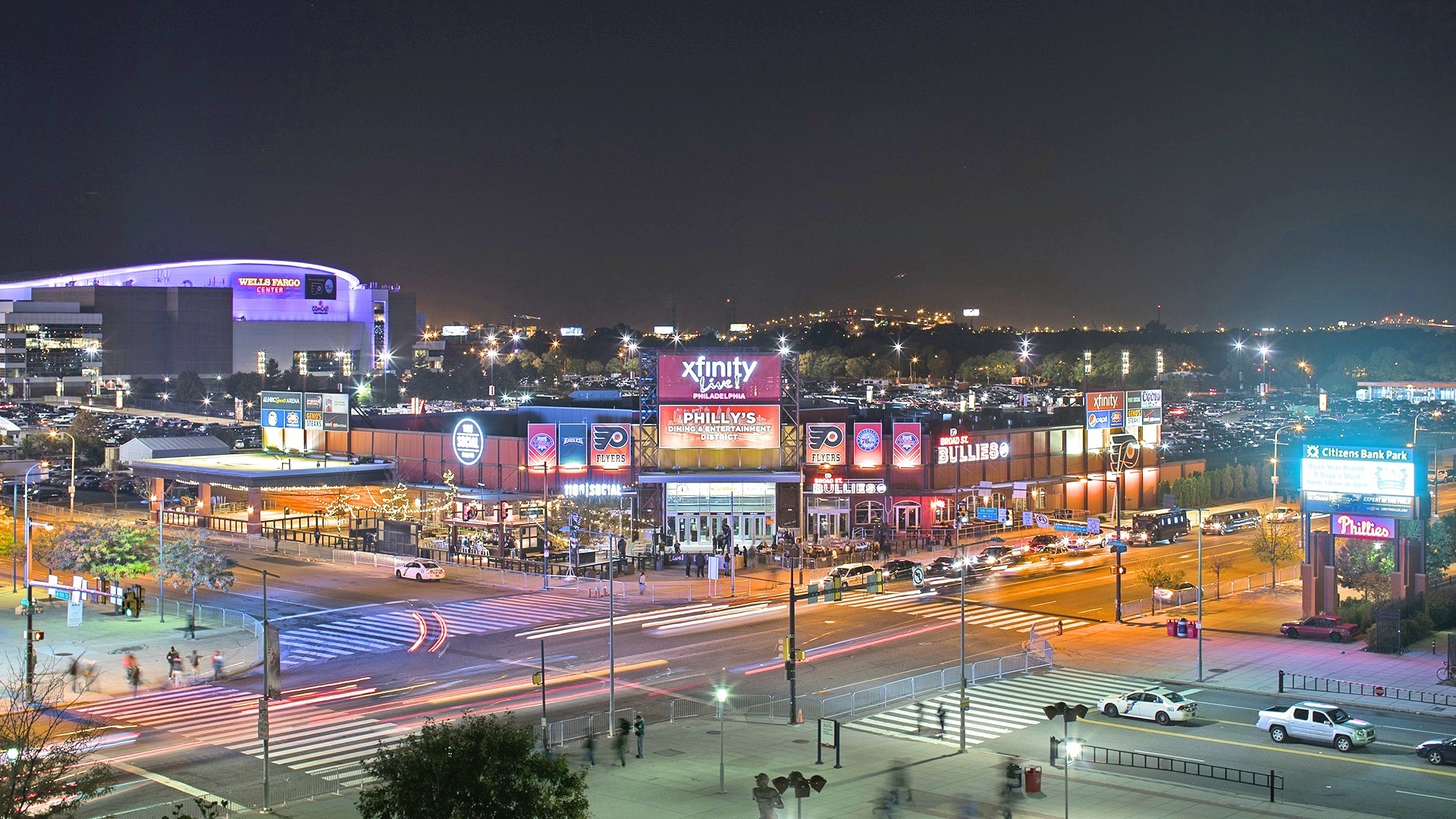 Xfinity Live Women Comcast Interactive App Debuts With Real Housewives