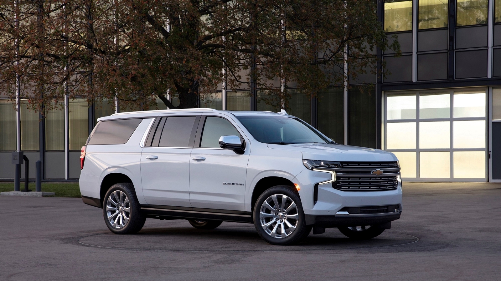 'Chevrolet keeps innovating with these popular full-size SUVs' such as ...