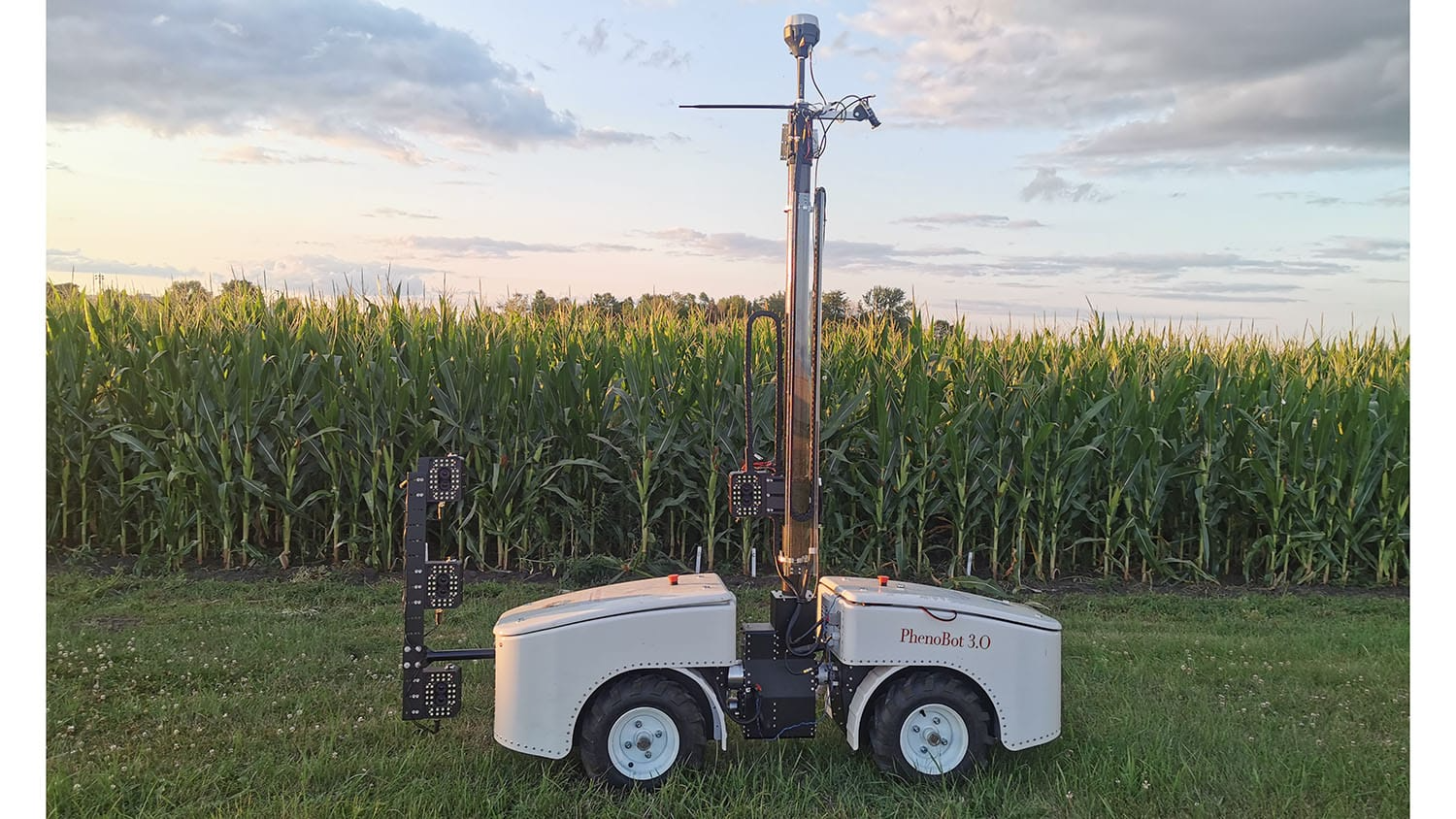 Wheeled Robot Measures Leaf Angles to Help Breed Better Corn Plants ...