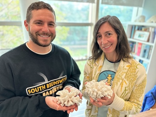 Ancient Viruses Discovered in Coral Symbionts’ Dna - Current Science Daily