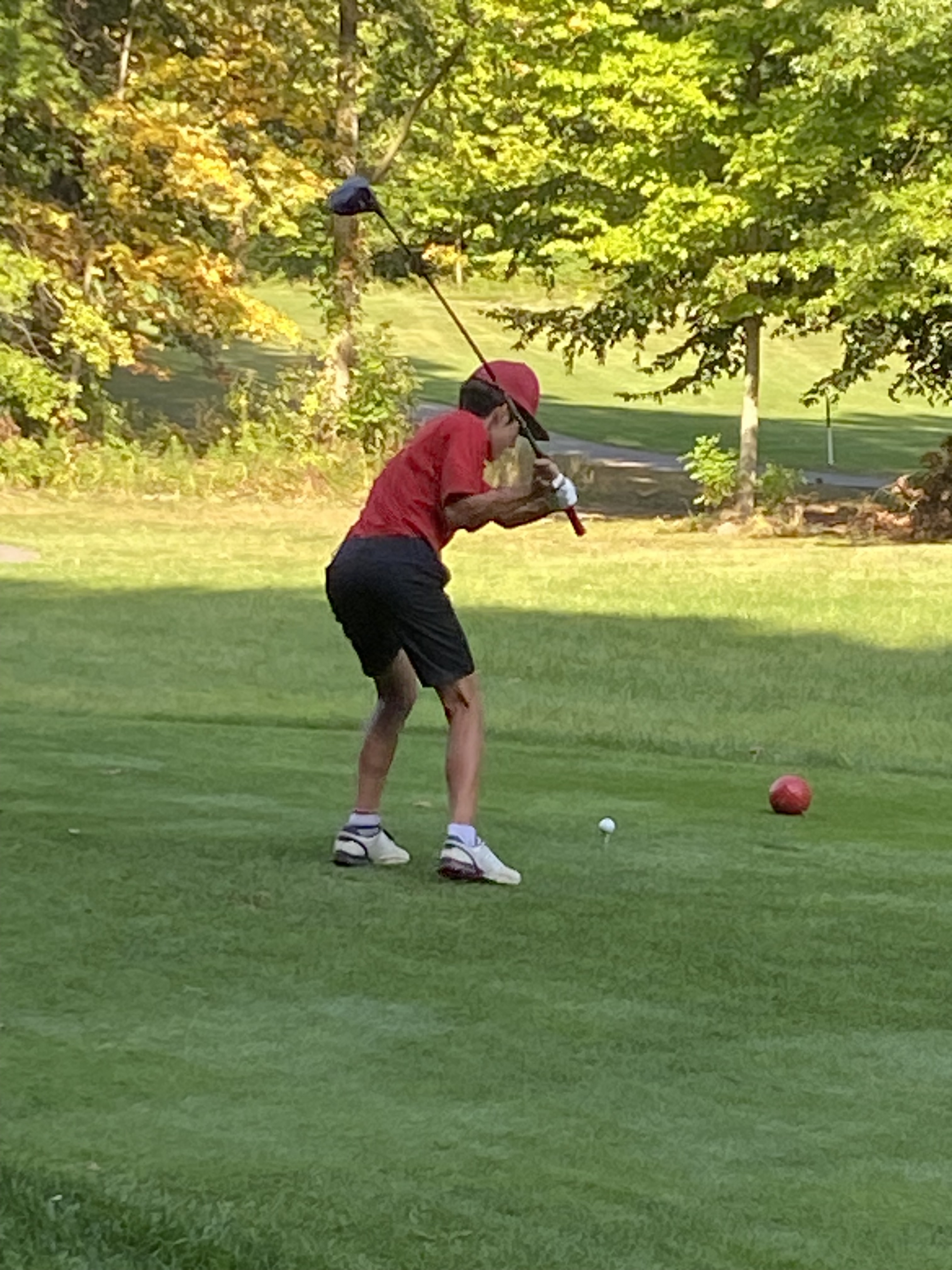 Utica Junior High golf team captures moments in matches | Mount Vernon News