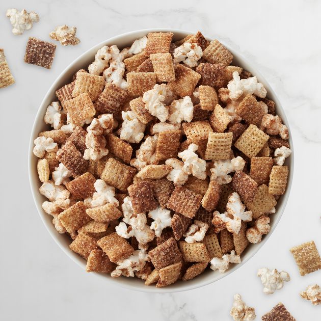 Homemade Gluten-Free Snickerdoodle Chex Party Mix | Snack Mix