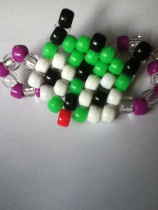 Gir Single by KayBeeKandi - Kandi Photos on Kandi Patterns