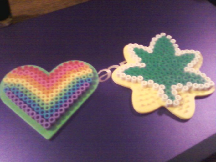 Perler Bead Pot Leaf and Pride Heart by Shattered_Neon - Kandi Photos ...