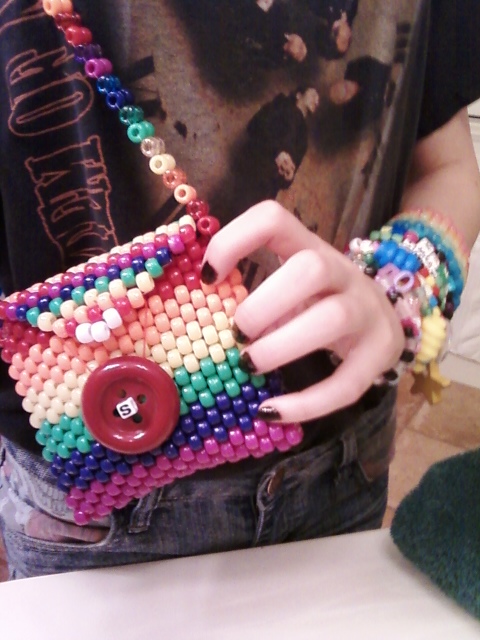 Little Kandi Purse by MonsterBawls - Kandi Photos on Kandi Patterns