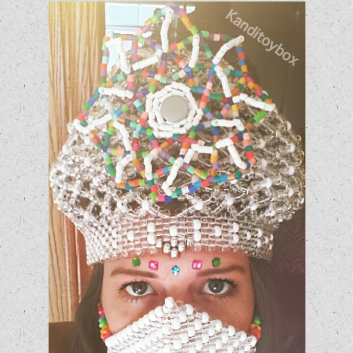 Mandala kandi crown by KandiToYBoX - Kandi Photos on Kandi Patterns