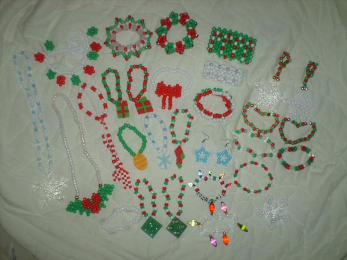 Christmas kandi by GraverNite - Kandi Photos on Kandi Patterns