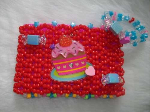 Red cupcake wallet by KandiToYBoX - Kandi Photos on Kandi Patterns