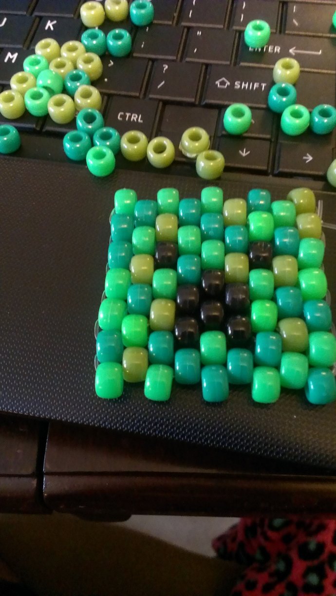minecraft creeper by Naniisnotonfire - Kandi Photos on Kandi Patterns