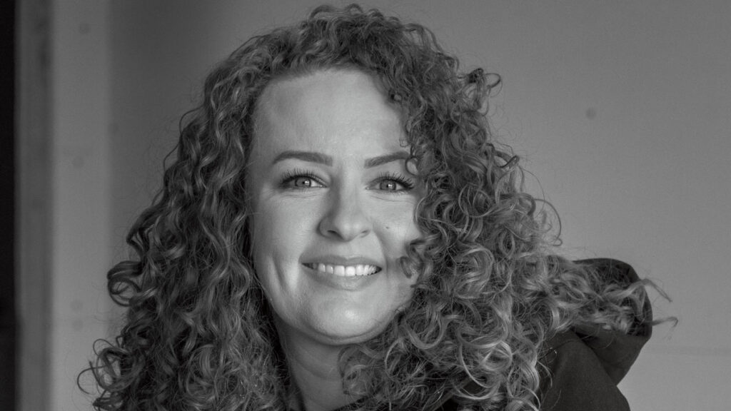 Lydia Crowder, Drywaller