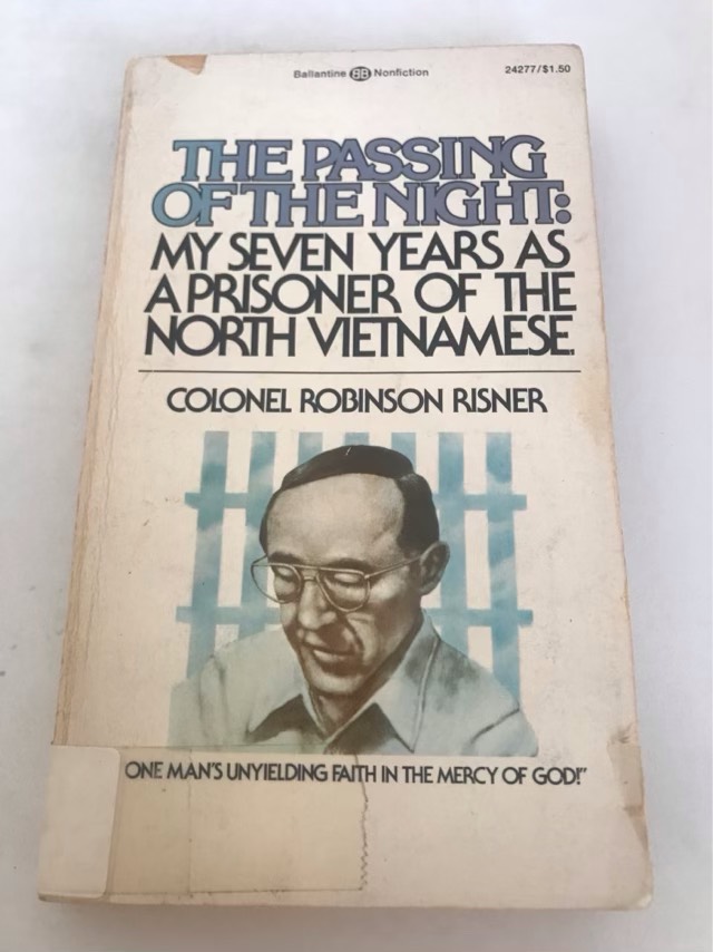 Biographies & Memoirs - The Passing of the Night: My seven years as a prisoner of the North ...