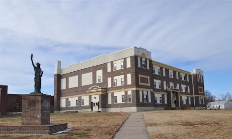 Slater School Districts Annual Trivia Night | KMZU The Farm 100.7 FM