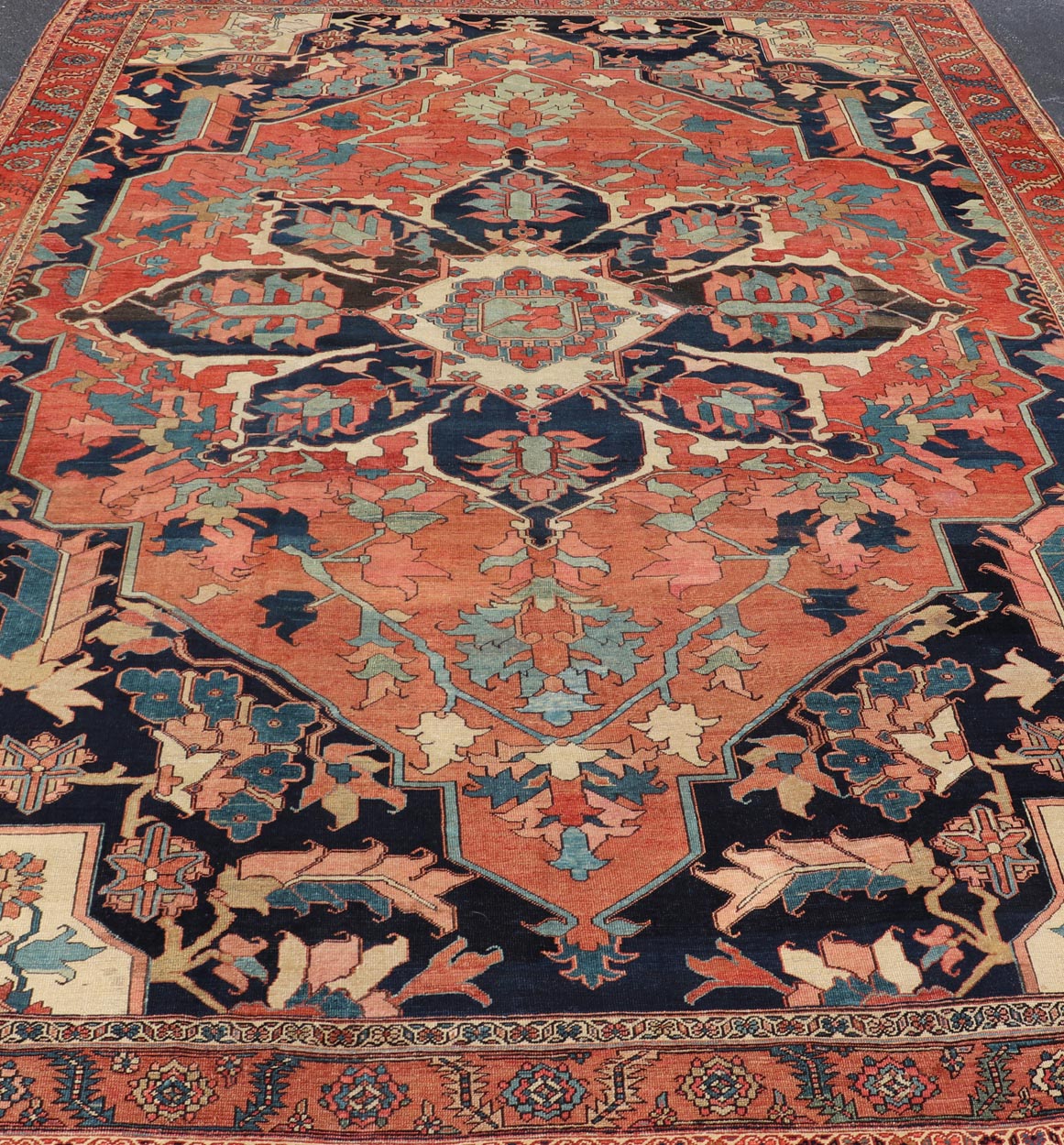 Antique Serapi Rug - B-0109 | Serapi - 10'1" x 14'0" | Wool - Medallion ...