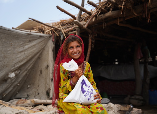 GoldenGully Feeds Pakistan | LaunchGood | LaunchGood