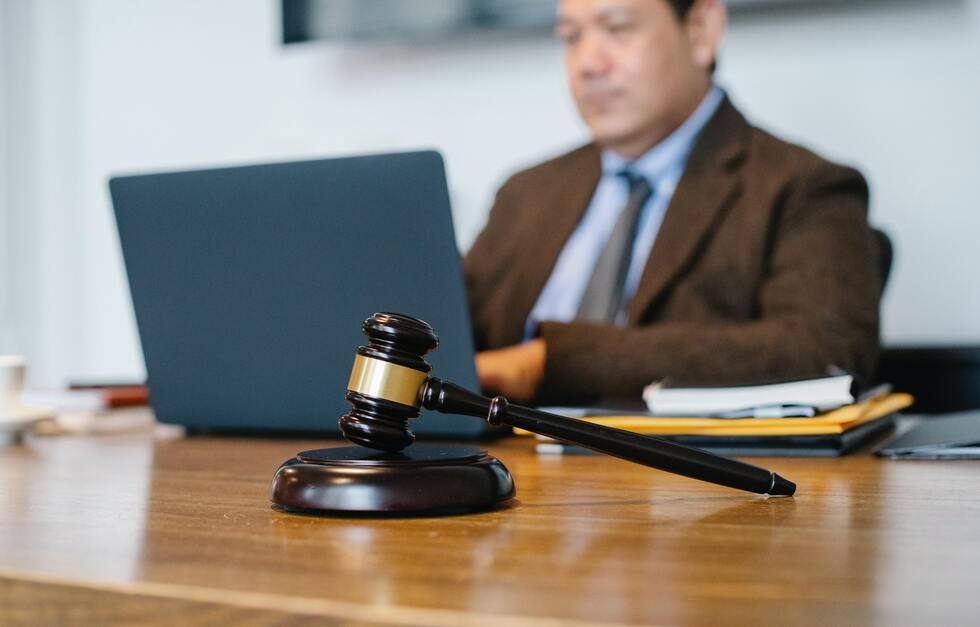 What Is a Criminal Defense Attorney? | LAW OFFICES OF WILL ASHE