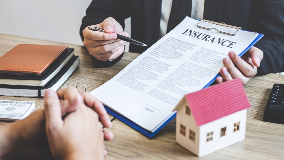 Dealing with Insurance Adjusters After an Accident | Know Your Rights