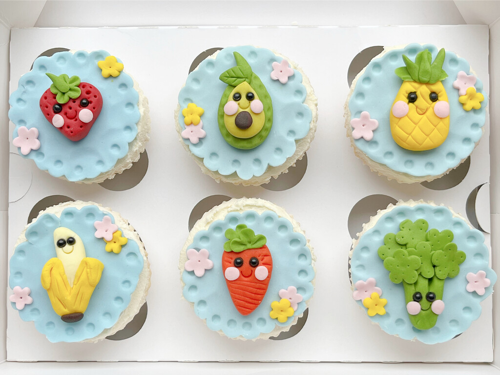 Our cupcake making and decorating classes and gift vouchers - Le Beau Cake