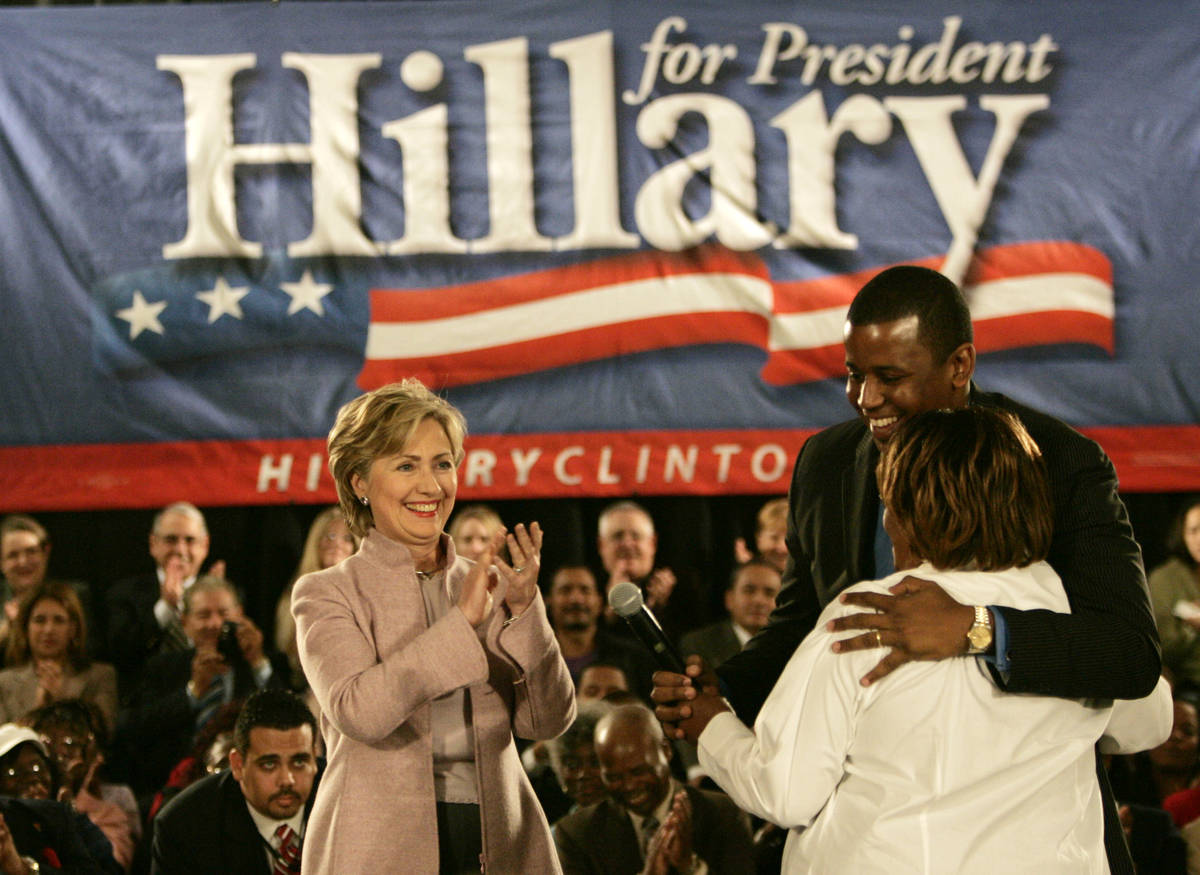 Hillary Clinton’s Florida foundation: loyalty, longevity and Bill ...