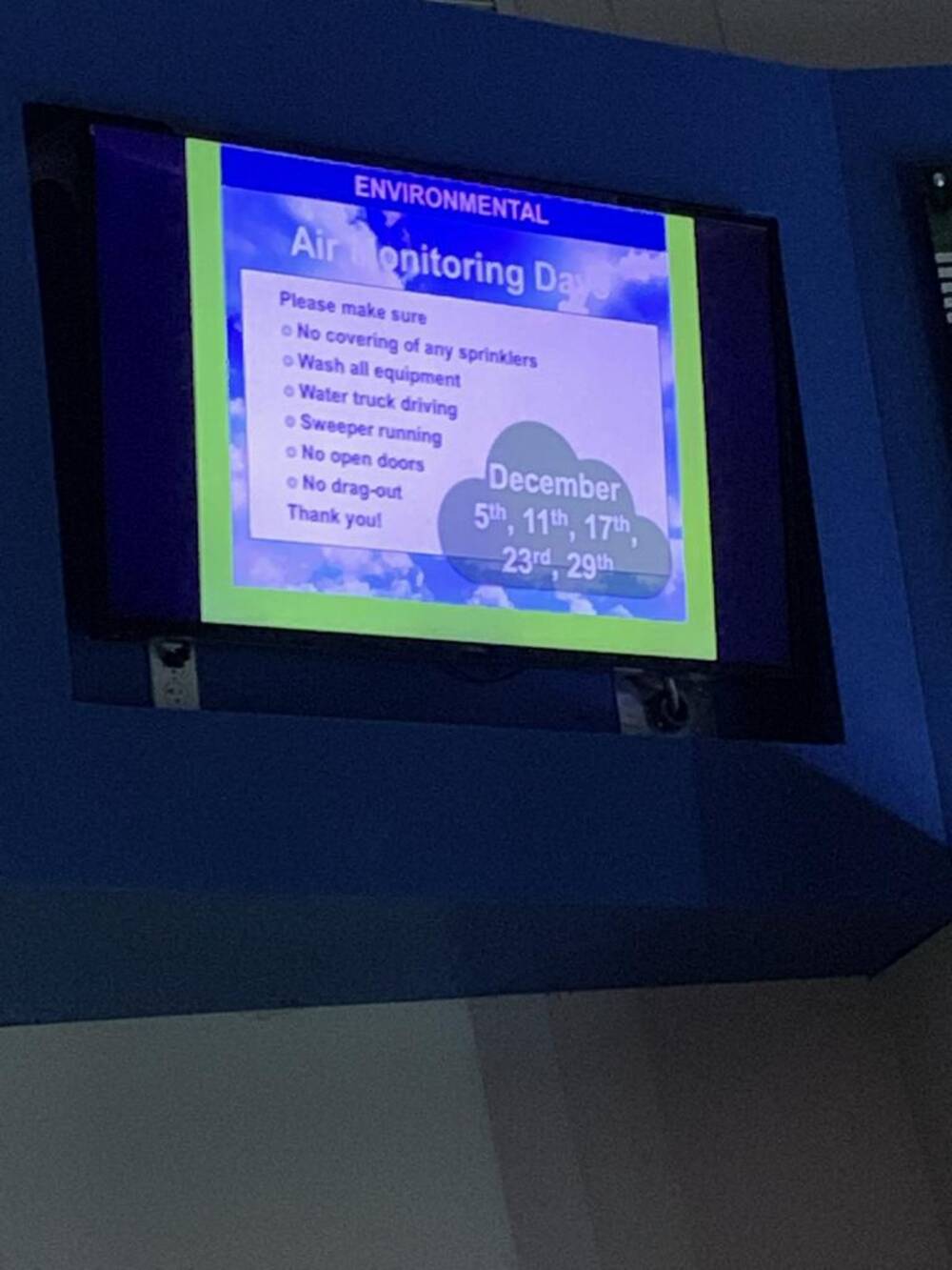Tampa’s lead factory promised changes. It kept polluting ...