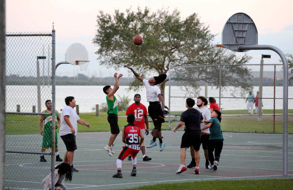 Climate change in Tampa Bay means worse storm surge flooding ...