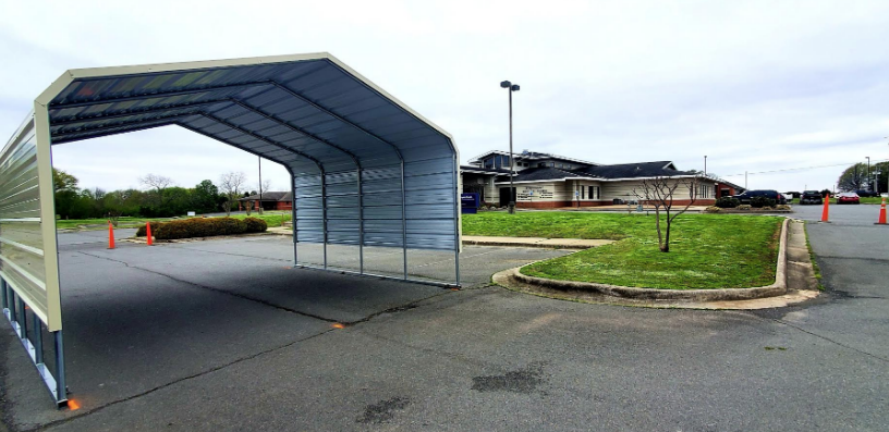 Stuttgart Doctors Set Up Drive-Thru Clinic