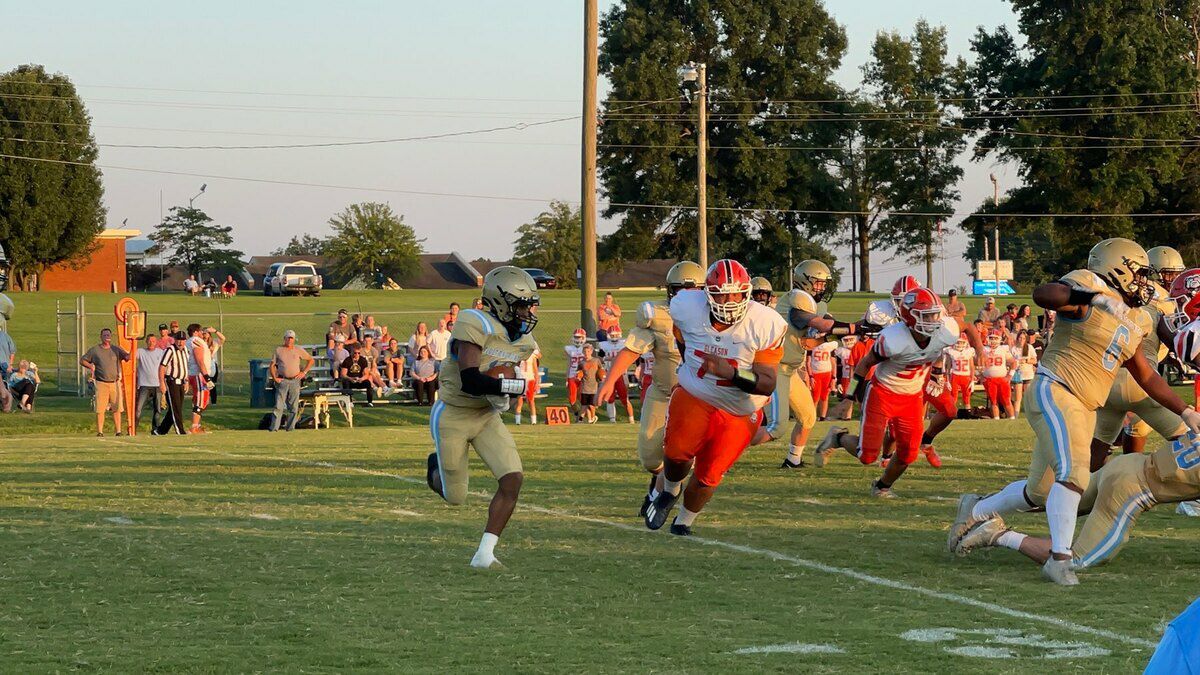 Pilots drop 2022 season opener to Gleason Bulldogs