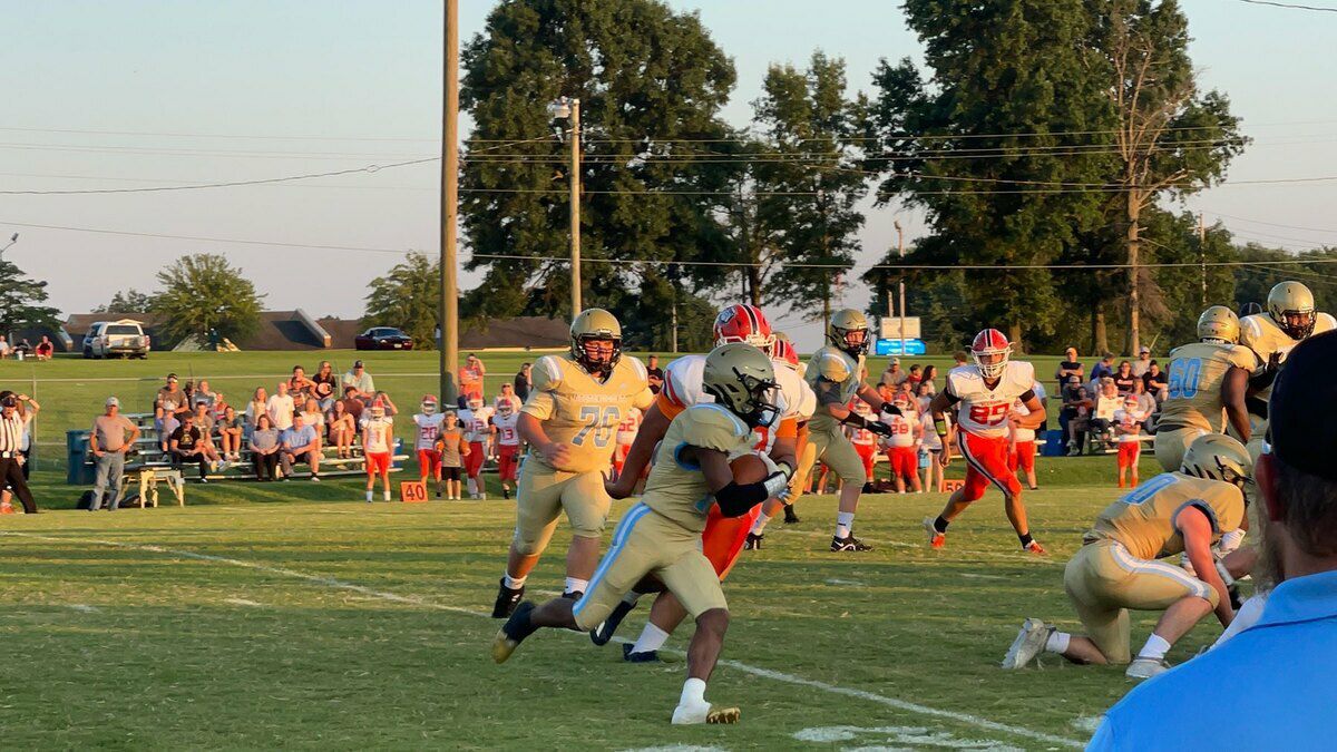 Pilots drop 2022 season opener to Gleason Bulldogs