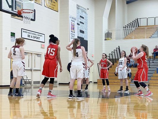 SFHS teams fall short in tourney