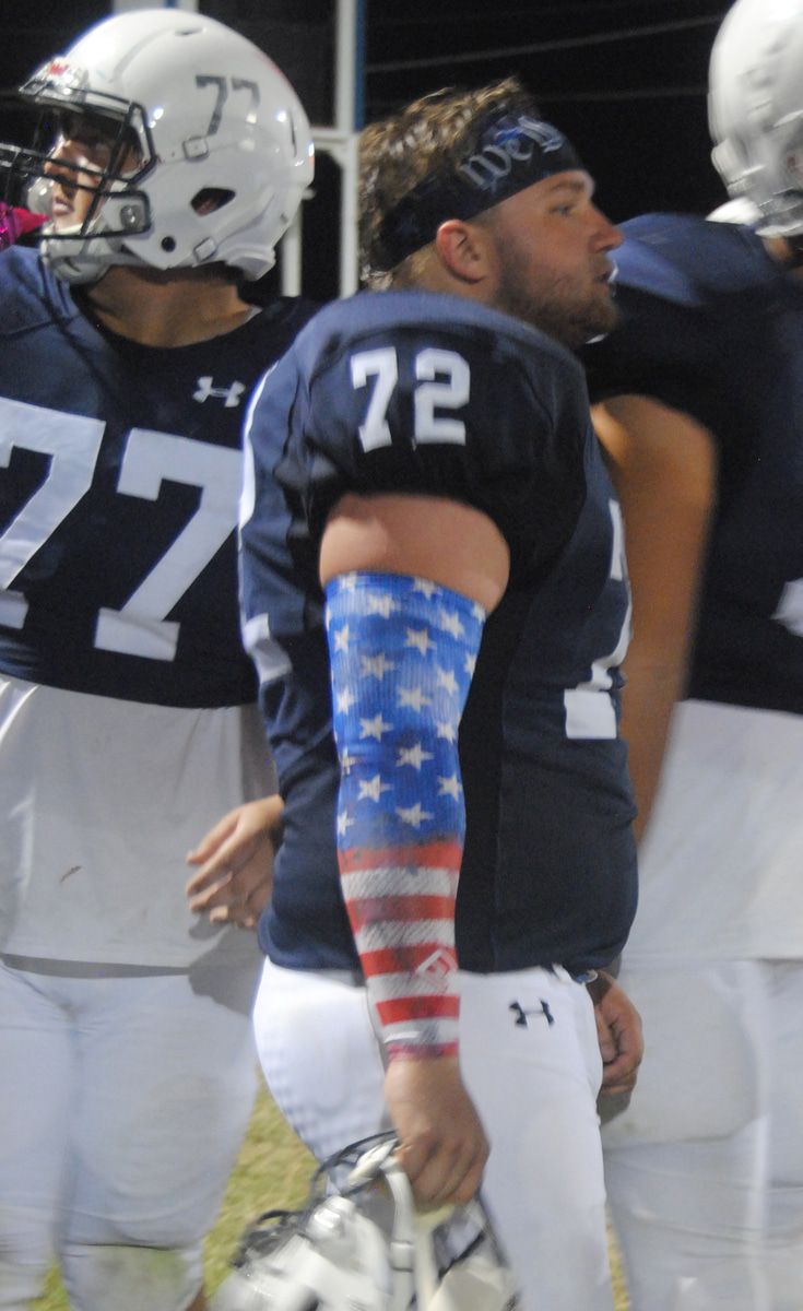 Outlaws Defeat Indians, 36-0