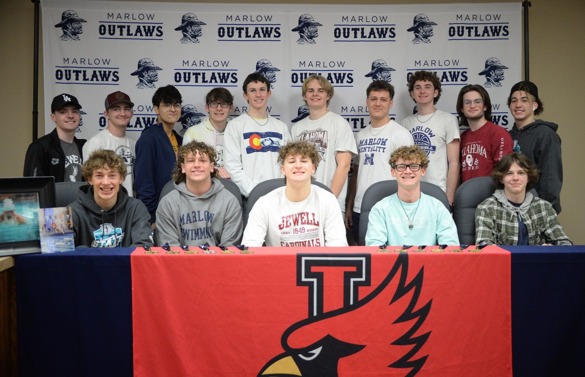 DaVoult signs to swim for Missouri’s William Jewell College