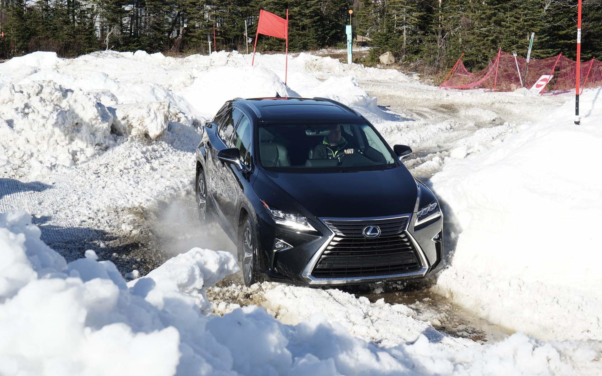 Lexus All Wheel Drive | Lexus Canada