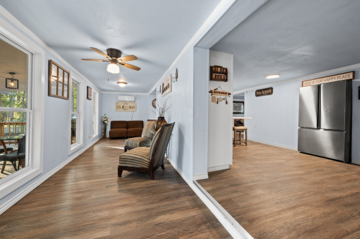 Remodeled Home on 0.68 Acres of Unrestricted Land - Lake Sam Rayburn