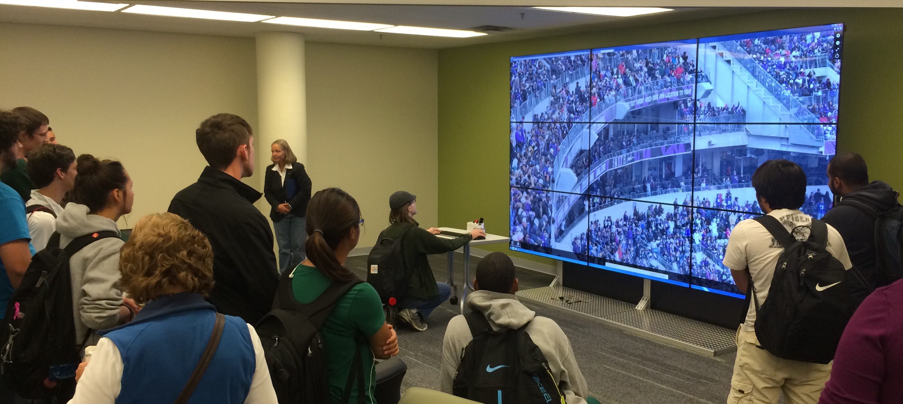 Space Availability - Nonavitra Visualization Wall - LibCal - University ...