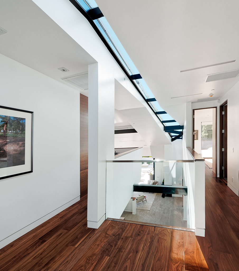 A Linear Lighting Solution by (fer) Studio - Life-Styled by Stacy Garcia