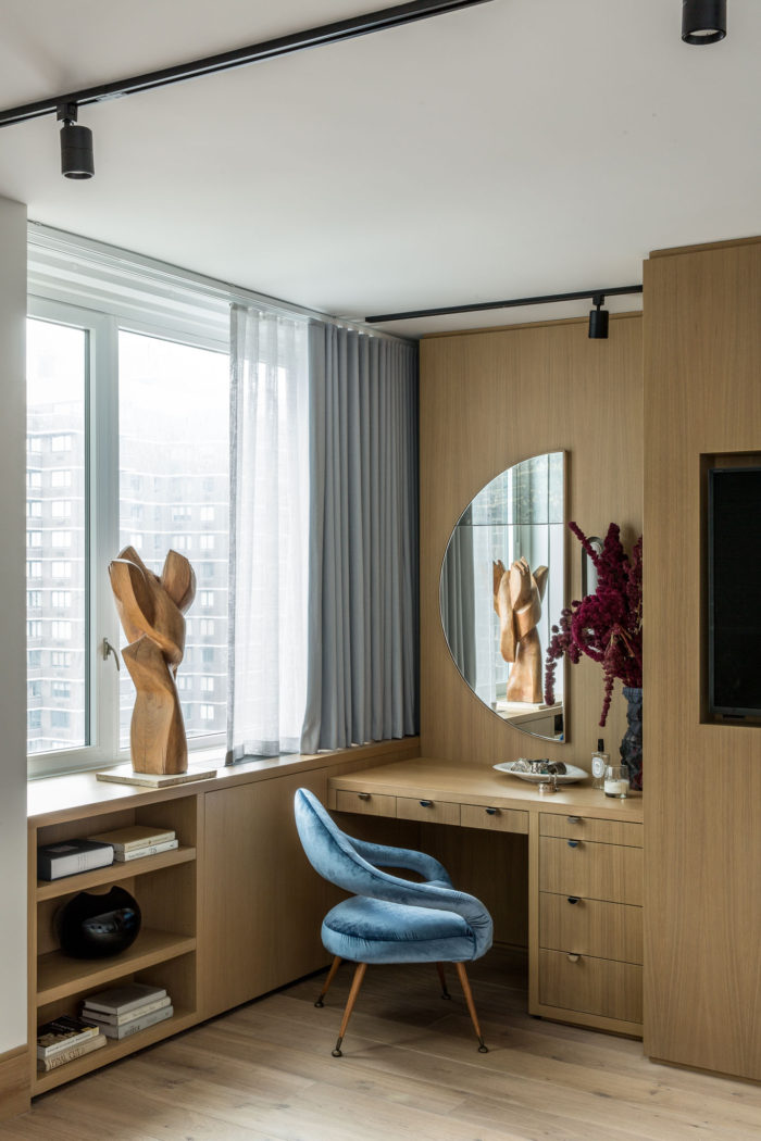 An Art Inspired Columbus Circle Apartment by Marc Houston