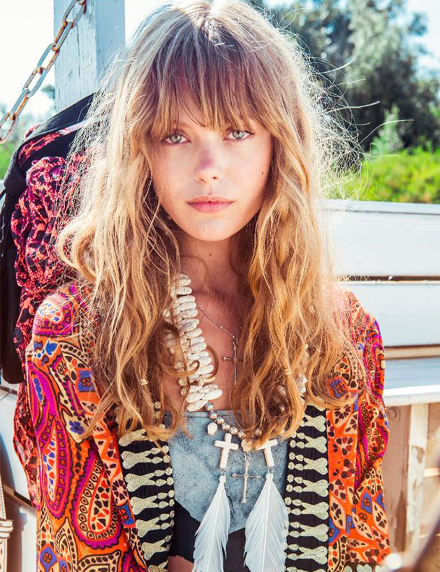 Rosa Chá volta, agora focada em roupas e acessórios