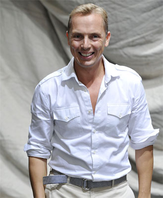 E na Gianfranco Ferré o escolhido foi… | Lilian Pacce