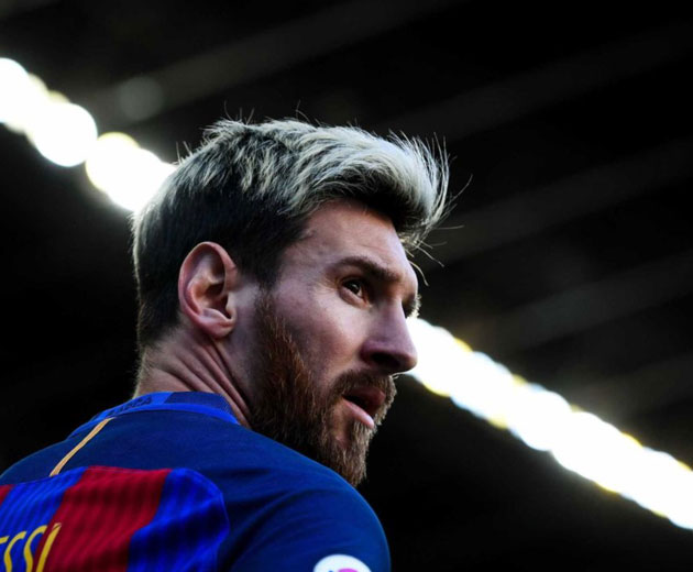 O visual platinado + barba escura é tendência! - Lilian Pacce