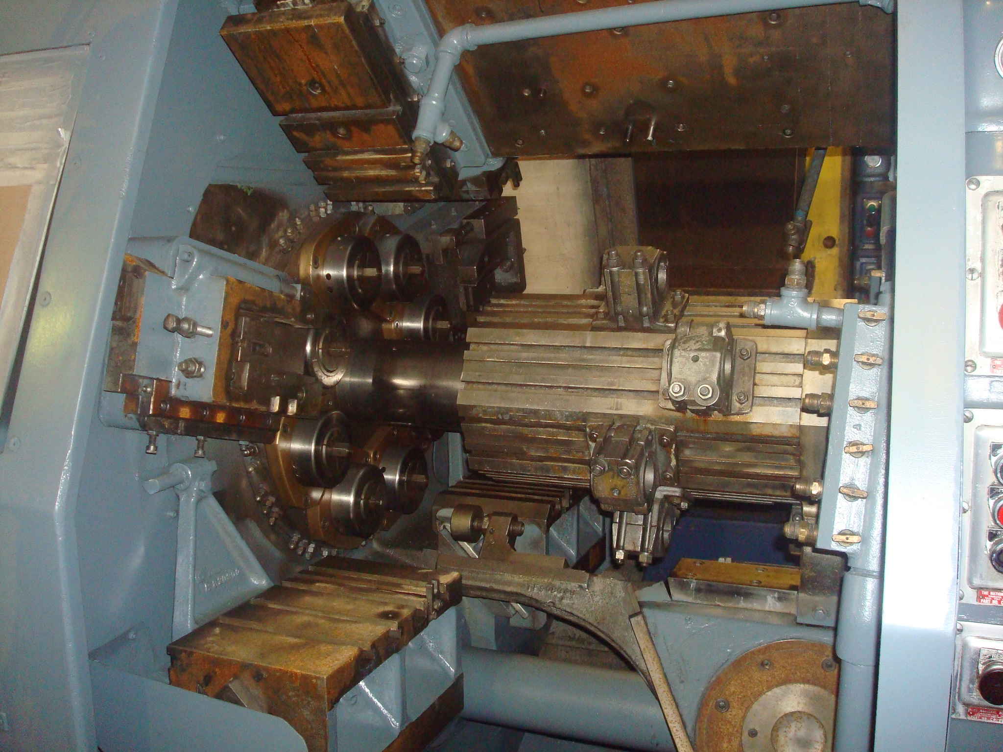 For Sale - Very good condition 8 spindle machine, We can add any option ...