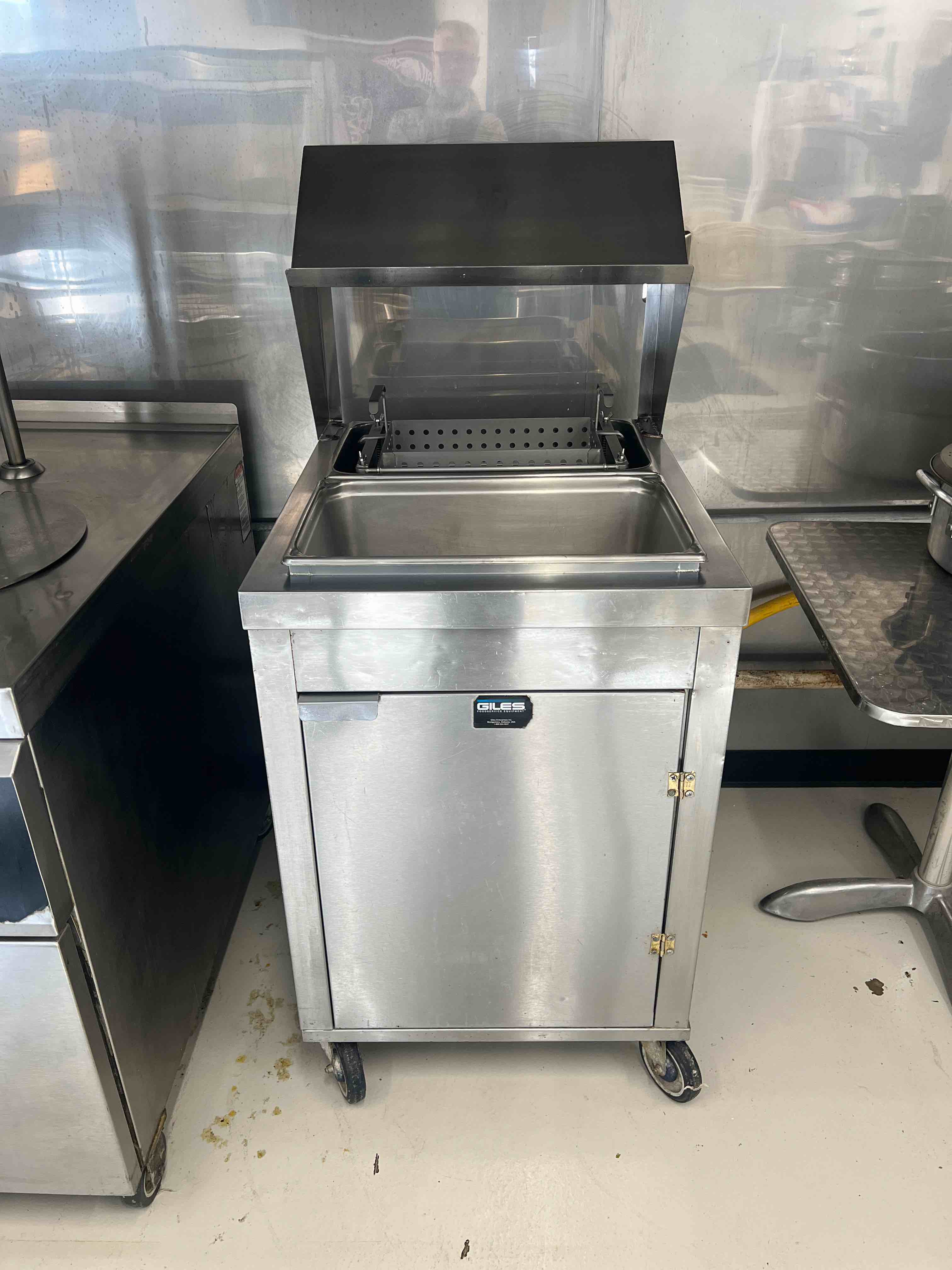 GILES STAINLESS STEEL BREADING STATION ON CASTERS