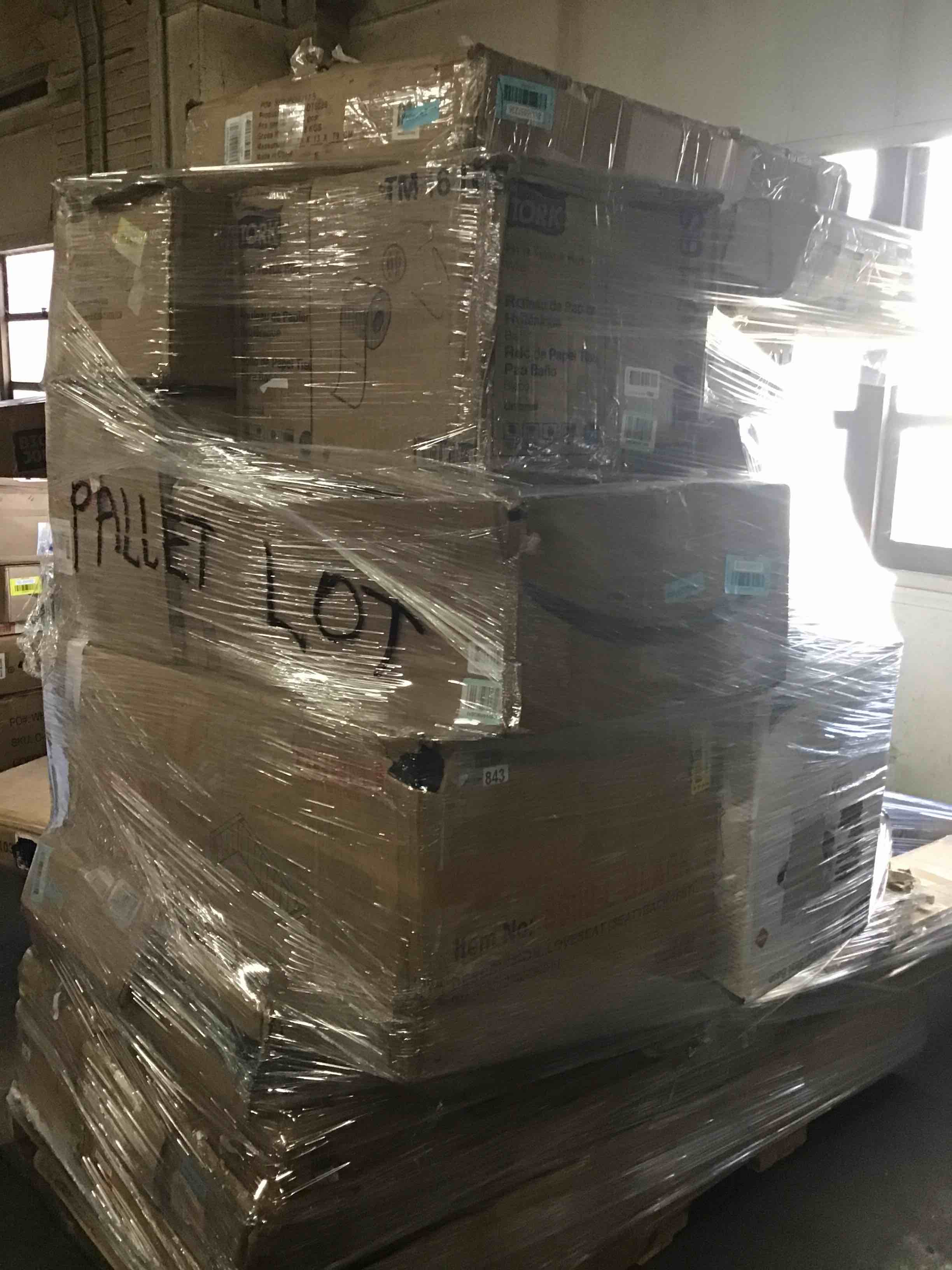 Pallet of multiple assorted items- Please preview pallet- Pallet is non ...
