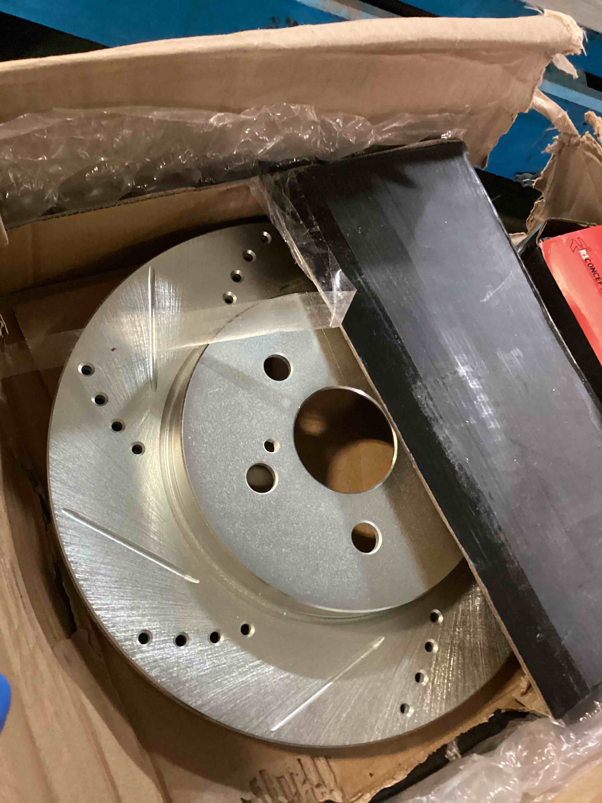 R1 Concepts Front Brakes and Rotors Kit |Front Brake Pads| Brake Rotors ...