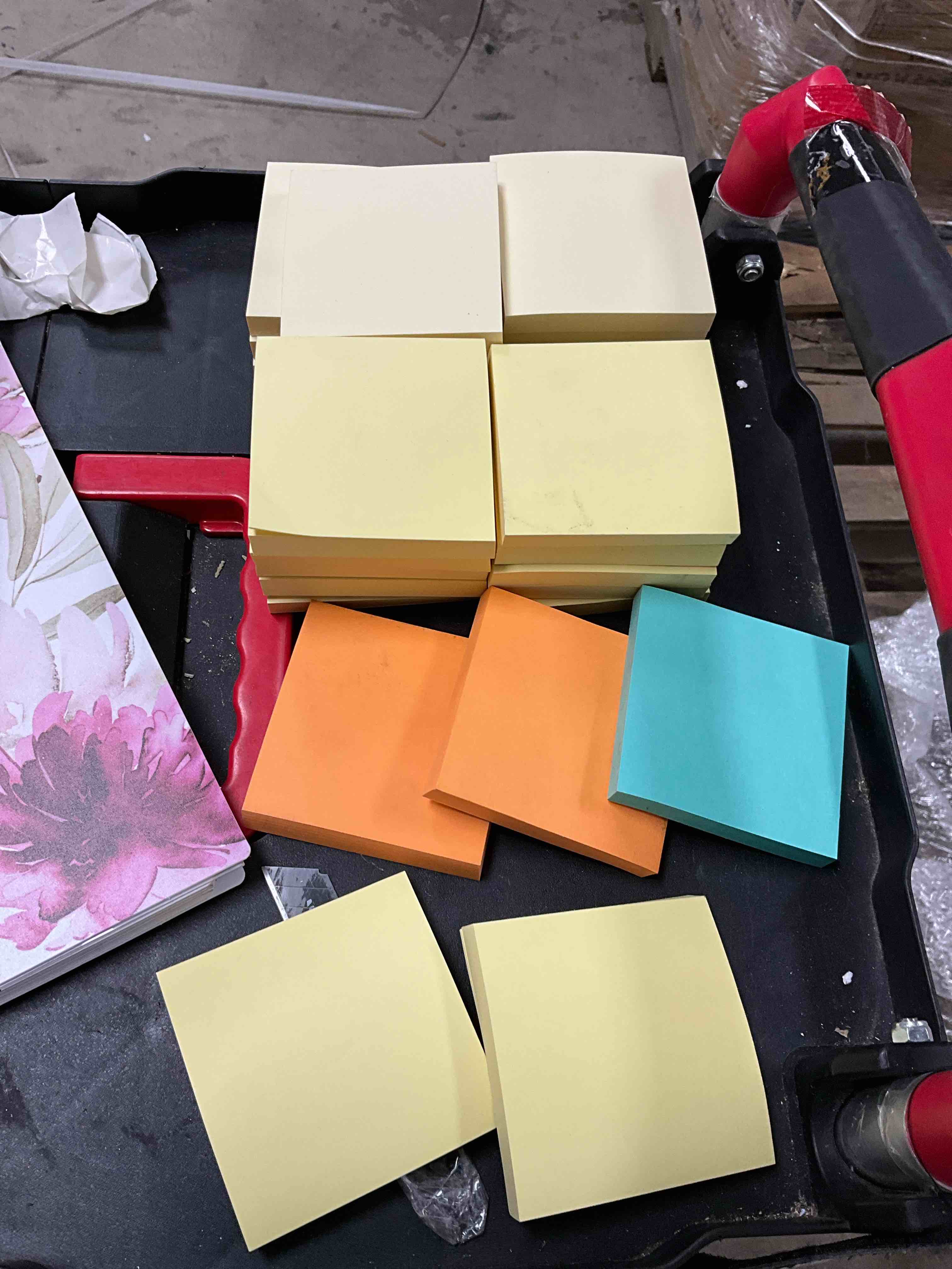 Assorted Post-it And Staples Sticky Notes (25 pads)
