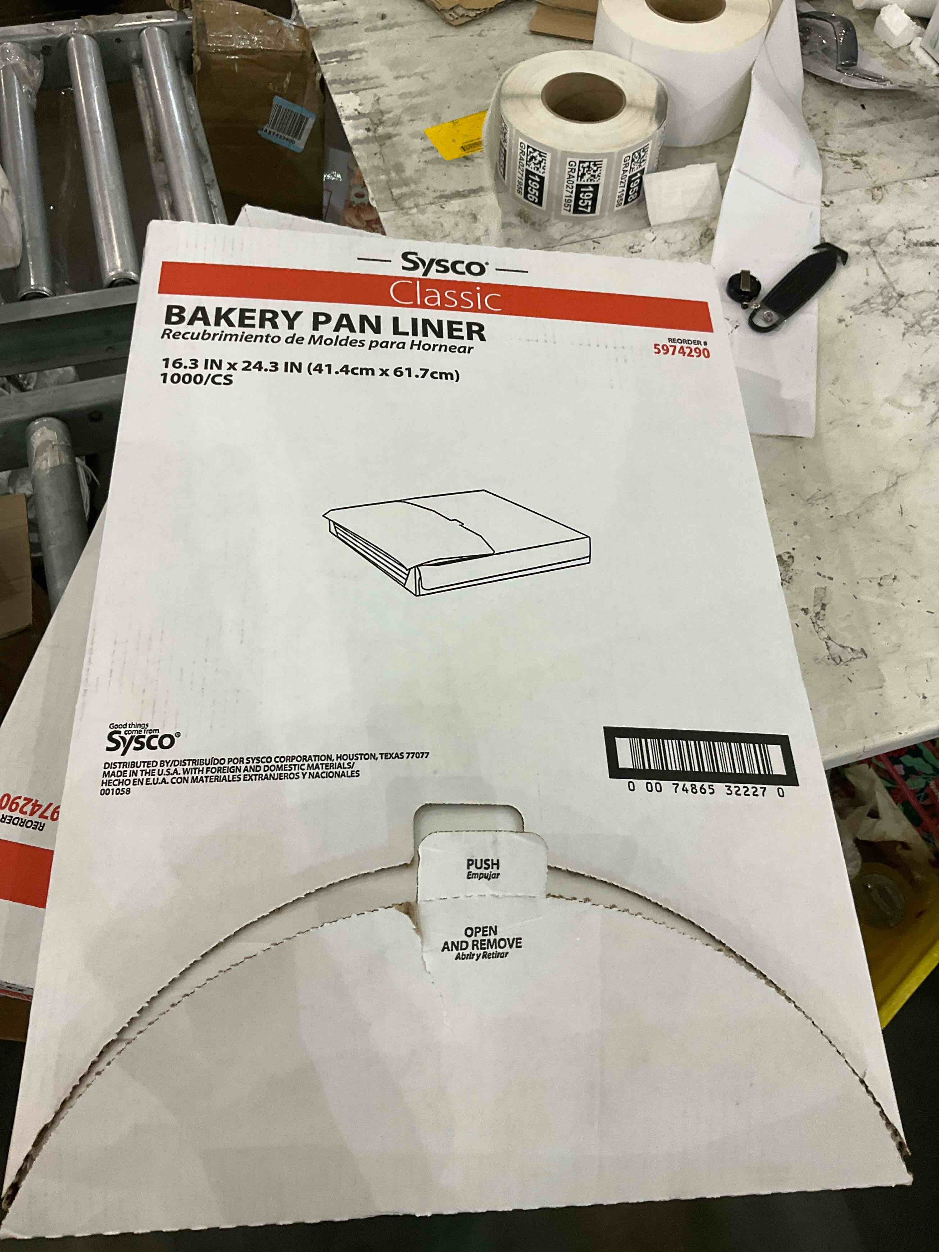 sysco classic bakery pan liner 16.3in x 24.3in 1000ct